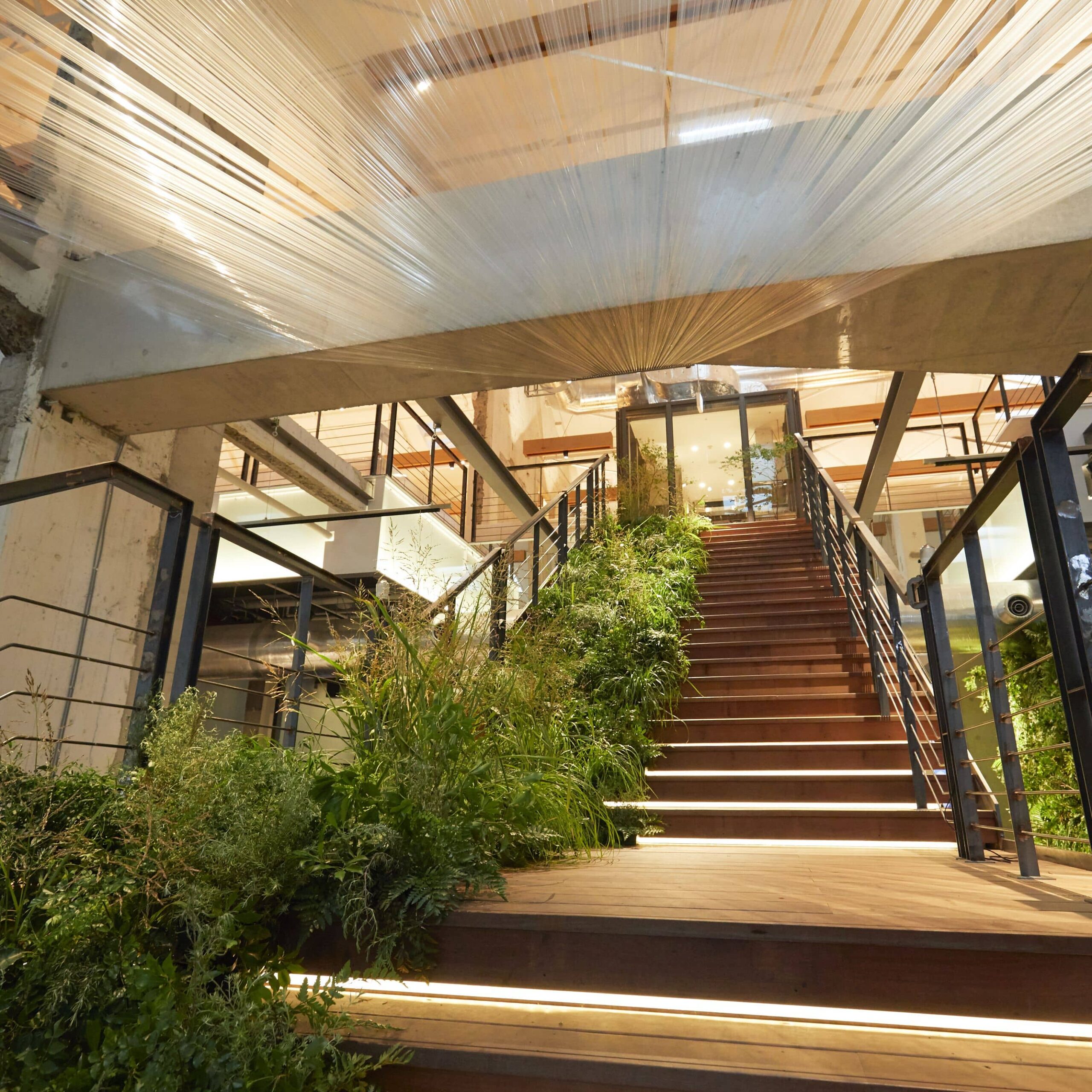 寺田倉庫様 | LORANS